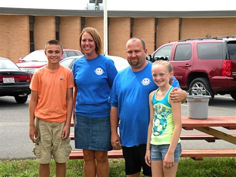 Dorris Intermediate School Raises 300 In Two Days For Ice Bucket Challenge The Metro Independent