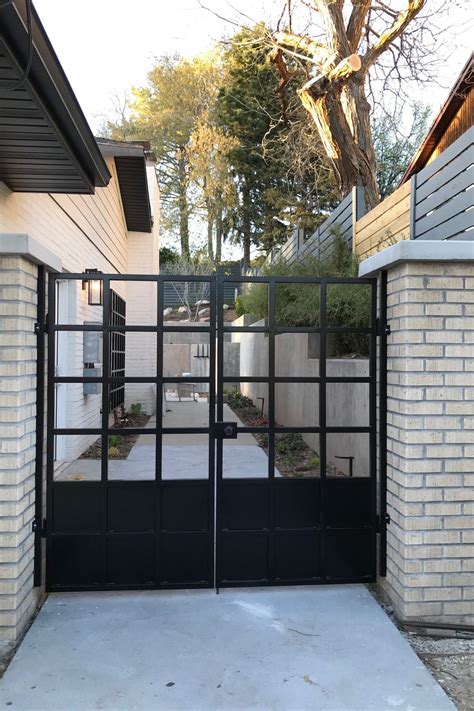 GATES