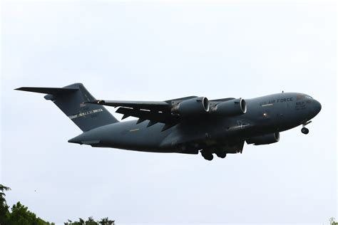 Tak On Twitter 2023519 横田基地rjtyoko その2 Hhグロマスとトラビス三兄弟 雨の中の