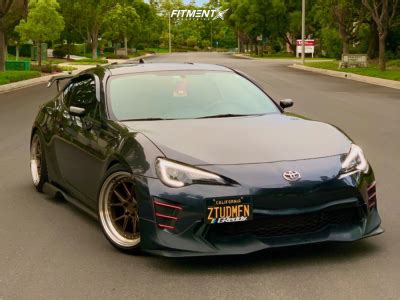 2017 Toyota 86 Base With 18x95 Aodhan Ds08 And Michelin 245x35 On