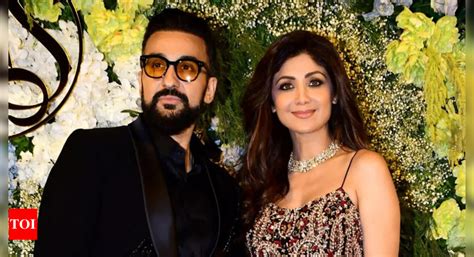 Shilpa Shetty Turns Heads In A Mesmerising Saree Look At An Outing With