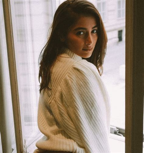 Pooja Cute Look Rpoojahegdehub