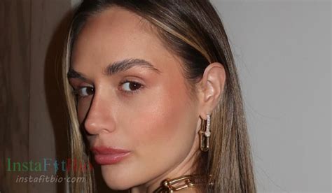 Olivia Faeh Bio Age Height Wiki Models Biography