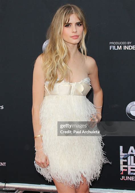 Actress Carlson Young Attends The Premiere Of Mtvs Scream At The