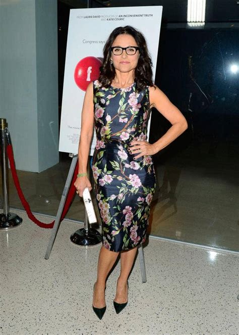 Julia Louis Dreyfus Heels