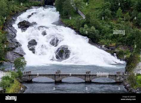 Hellesyltfossen A Waterfall That Divides The Village Of Hellesylt