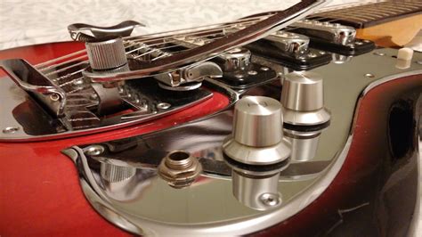 Red Electric Guitar Pickup Knobs And Neckplate