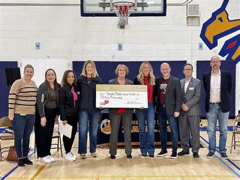 Grand Sierra Resort Donates 15 000 To Vaughn Middle School Nevada