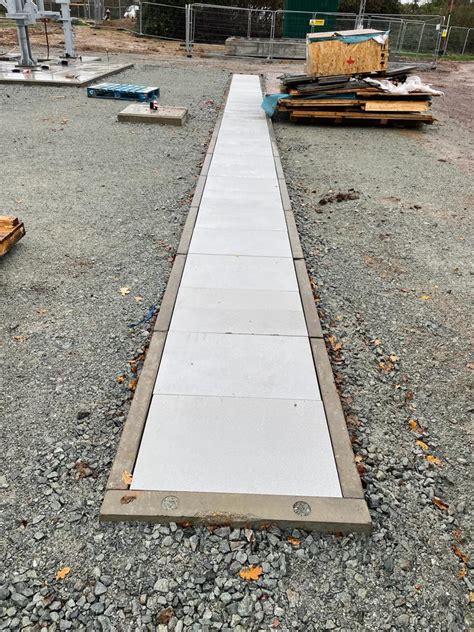 Grp Solid Top Grating Covered Grp Grating Gripclad®