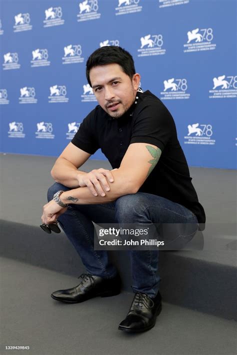 Dennis Trillo Attends The Photocall Of On The Job The Missing 8