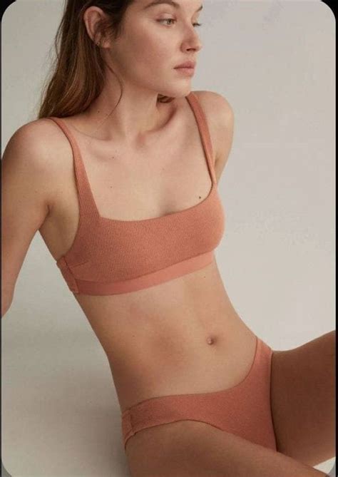 160 Flat Chested Woman Ideas To Save Today Fashion Women Style And More