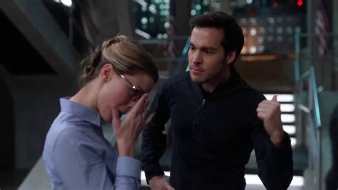 Supergirl 2x13 Mon El And Karas Comical Fight In The Deo Youtube