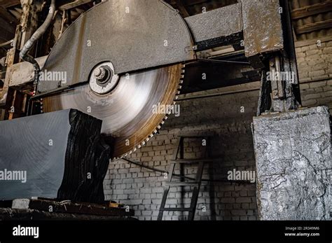 Saw For Cutting Granite Large Cutter Cuts Granite Stone Processing