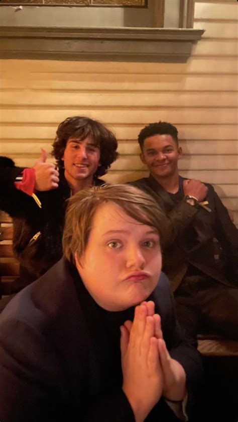 The Pen15 Stars Talk Early 2000s Fashion Nostalgia And Season 2 Sneak