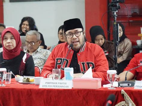 Bukan Anies Pdip Usung Jeje Wiradinata Dan Ronal Surapradja Maju