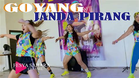 Goyang Janda Pirang Senam Kreasi Tiktok Youtube