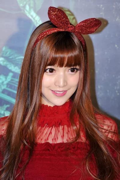 Anna Kay Chinese Singer