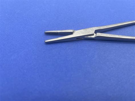 Codman 36 4020 Classic Plus Wangensteen Needle Holder Pointe Medical