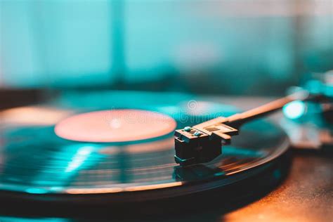Cinemagraph Loop Vinyl Record Player Turntable With Its Stylus Running