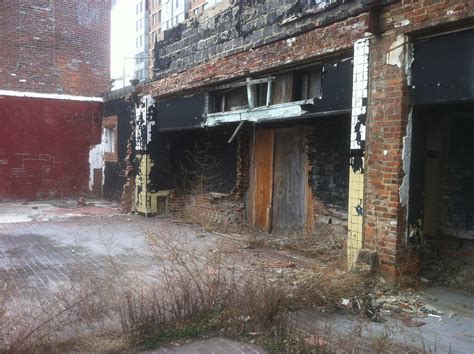 Shawna Kenney Lodown Magazine