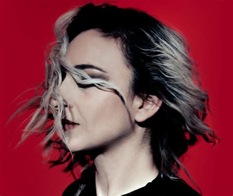 Insolate La Female Alpha” Dell Elettronica Parkett