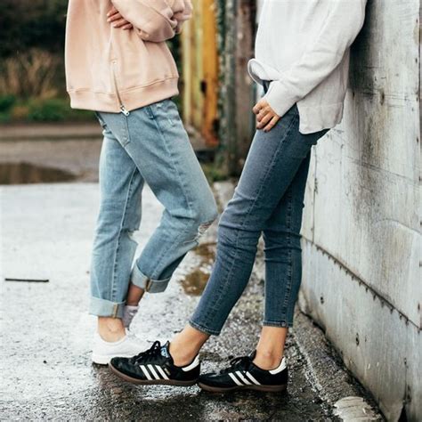 Corsage Sebuah Cerpen Dari Serial Keluarga Hanafiah Anything Sitta