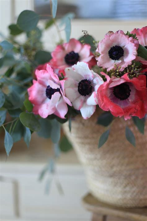 The Simple Secret To A French Market Basket Bouquet French Country