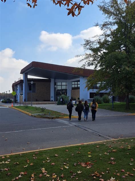 Equipo Ces Visita Edificios Certificados En El Maule Certificación De