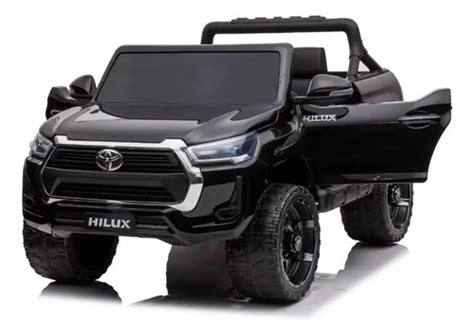 Toyota Hilux Srx Auto A Batería 2024 4x4 Ruedas De Goma Color Negro