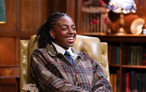 Who Is The Traitors Series Threes Lgbtq Star Leanne