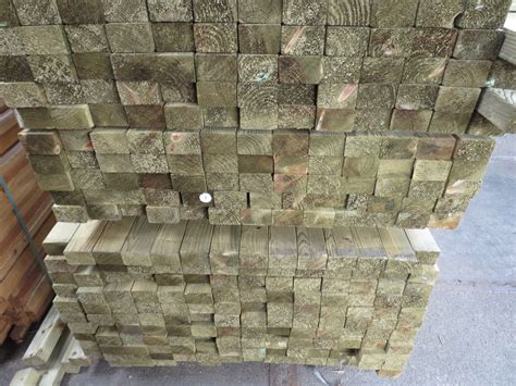 Geïmpregneerde Raggels Balken En Palen Handelsonderneming Berg