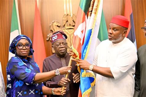 Mr President Doesnt Look Excited Stanley Ugbo Okeke Facebook