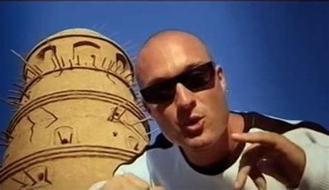 Mohaman Pénzért Nőket Kényeztet Sztárlimonádé