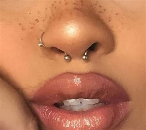 Pin By Melisabarajas02 5841 On Piercing Ideas Face Earings Piercings