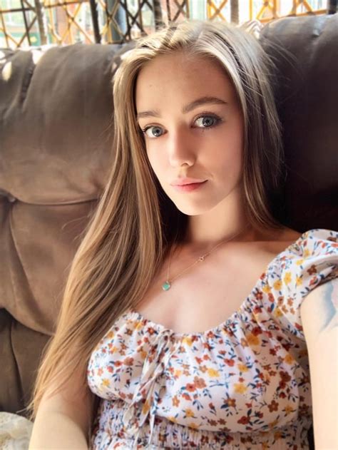 [22f] Wish You A Great Week R Selfie