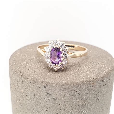 Vintage 9k 9ct Gold Amethyst Ring Oval Cut Solid 375 Cz Halo Cluster