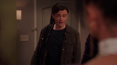 Auscaps Thomas Doherty Shirtless In Girls5eva 3 05 Cleveland