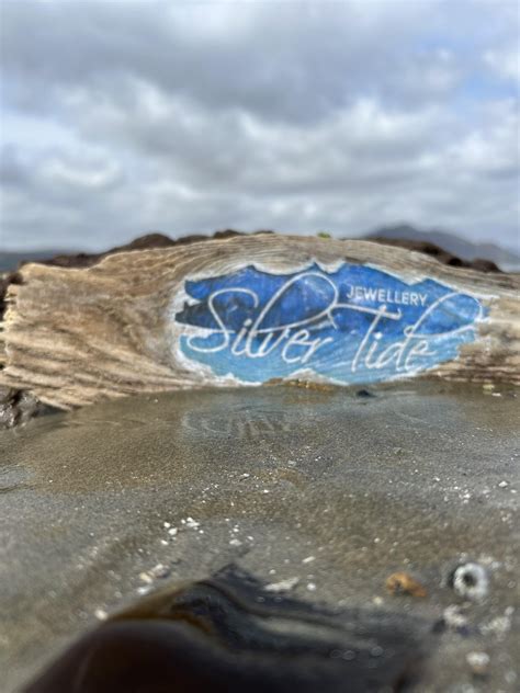 The Silver Grasshopper Added A The Silver Grasshopper