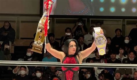 Stephanie Vaquer Es La Nueva Campeona Strong De New Japan Esto En Línea