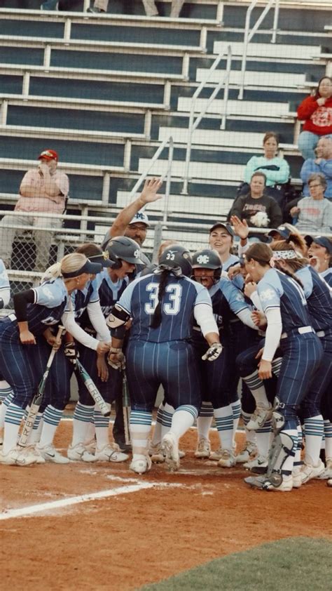 Softball Aesthetic🍑 College Sports Softball Hair Braids Sporty Chic