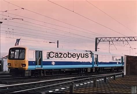 Original 35mm Diesel Electric Br Train Class 143009 Carlisle 29 10