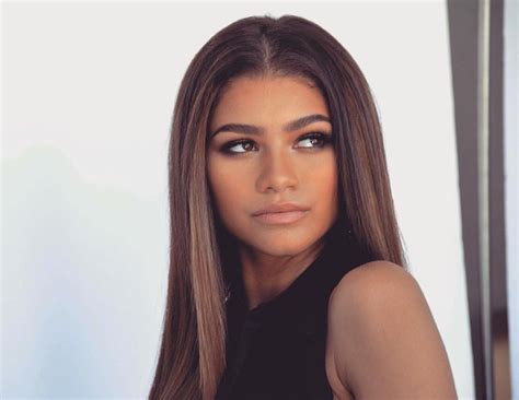 Lowlights Zendaya Coleman Badass Women Hair Inspo Straight