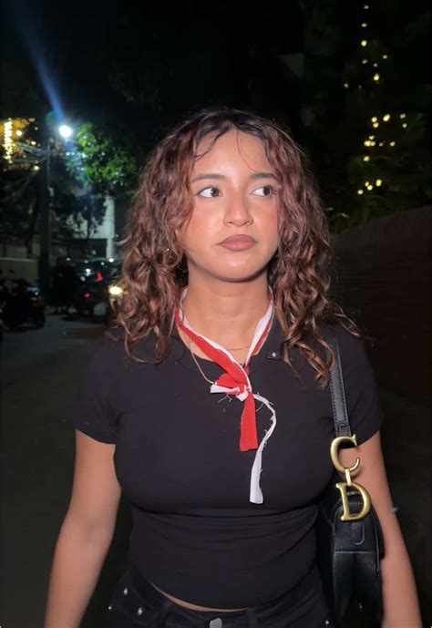 Eva Giri La Influencer Más Inteligente Del Momento Tiktok