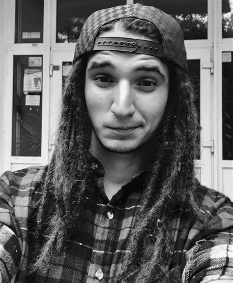 Pin By Aurelian Saru On Rasta Boy Rasta Newsboy Fashion