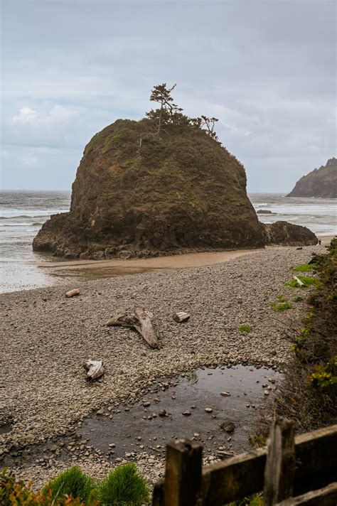 Short Beach Oregon Hike To A Hidden Gem On The Coast