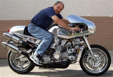 Honda Cbx V12 е абсурдно чудовище Галерия и видео Dizzyridersbg