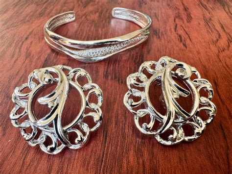Vintage Sarah Coventry Earrings With Dl Bronze Bracelet Etsy
