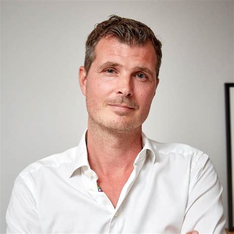 Pelle Hvenegaard Har Lagt Sit Liv Om Ekstra Bladet