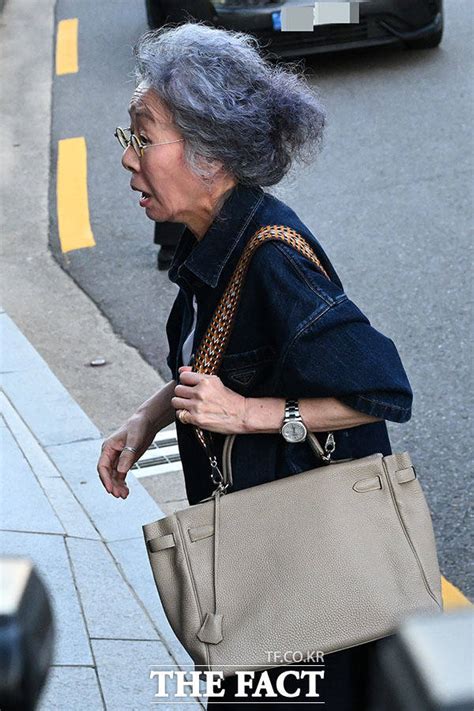 시상식인가 프리즈 서울 전야제에 대한민국 ★총집합 Tf사진관 포토 기사 더팩트 시상식인가 프리즈 서울 전야제에 대한민국 ★총집합 Tf사진관 포토 기사 더팩트