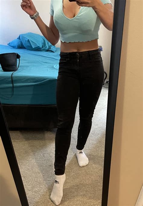 Wanna lick them : r/usedsocks